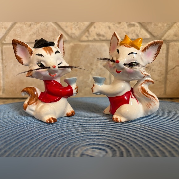 Enesco | Dining | Rare 95s Anthropomorphicwinking Fox Whiskers Drinking ...